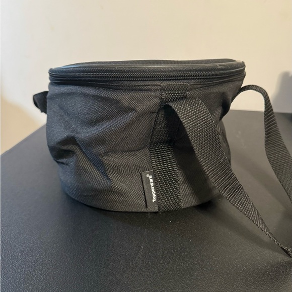 Tupperware | Kitchen | New Tupperware Insulated Zipper Bag For Bowl ...